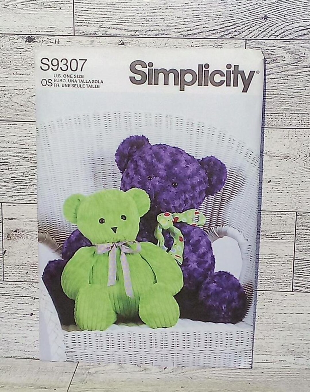 Simplicity Sewing Pattern 9307 Oversized Stuffed Teddy Bears in 2 Sizes ...