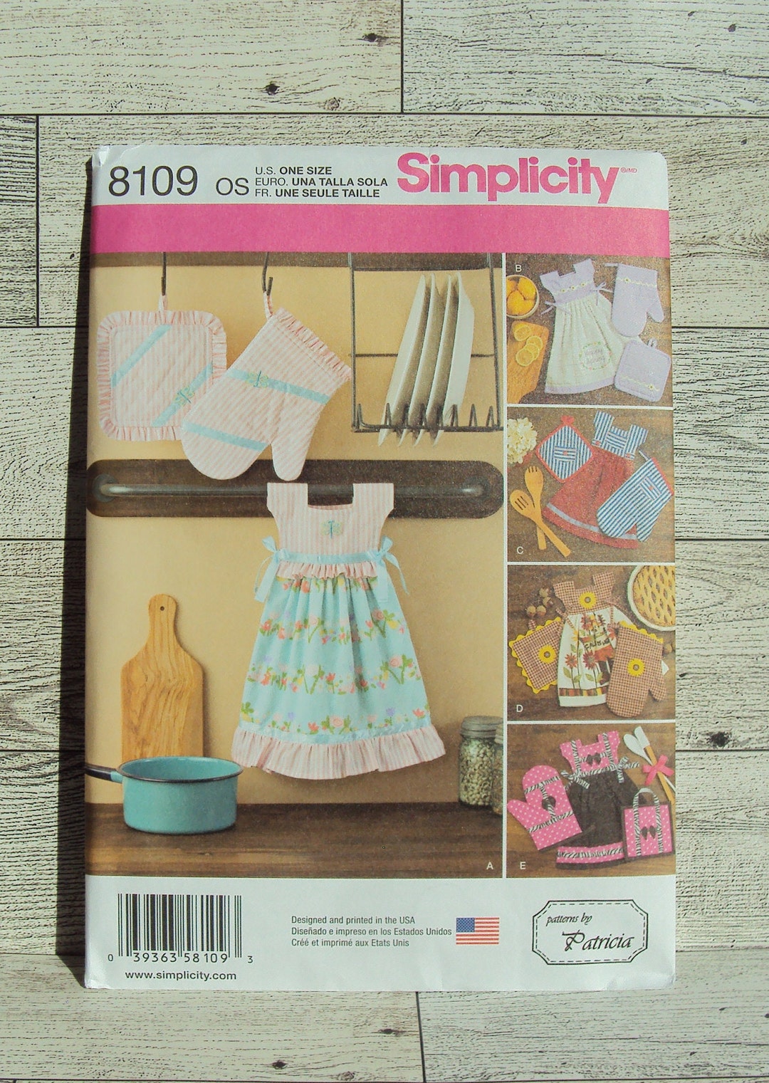Simplicity Sewing Pattern 8109 Kitchen Accessories Towel Dresses , Pot ...