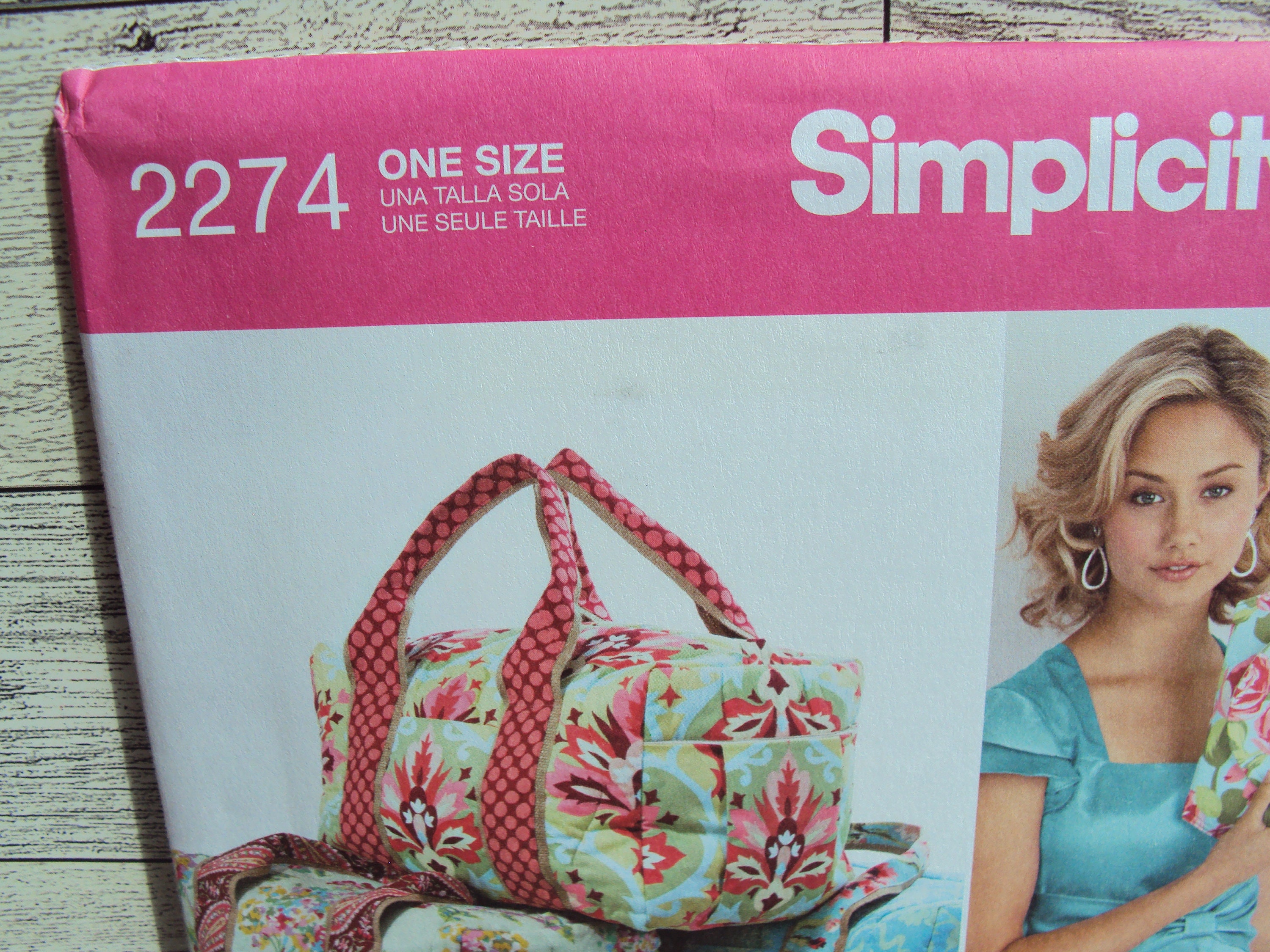 Simplicity Sewing Pattern 2274 Duffle Bag, Luggage Tag & Clutch ...