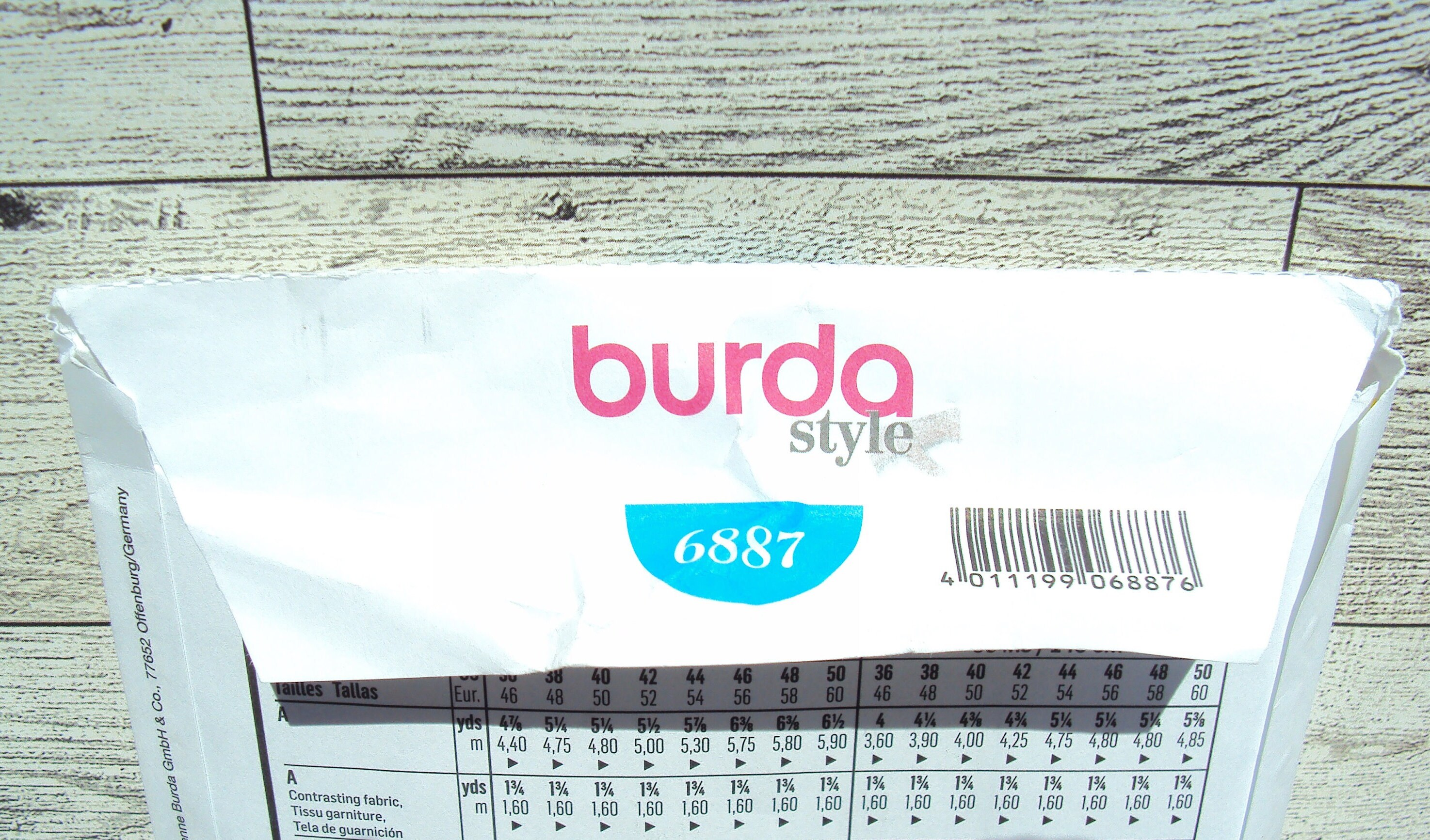 Burda Sewing Pattern 6887 Men's King Henry VIII Renaissance Coat ...