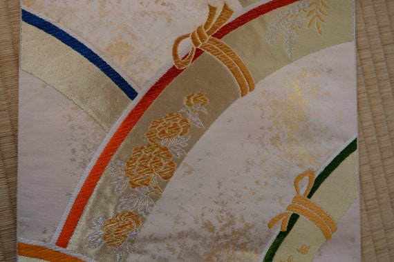 Iconic Japanese Motifs - Gold Obi - Authentic Obi Sas… - Gem