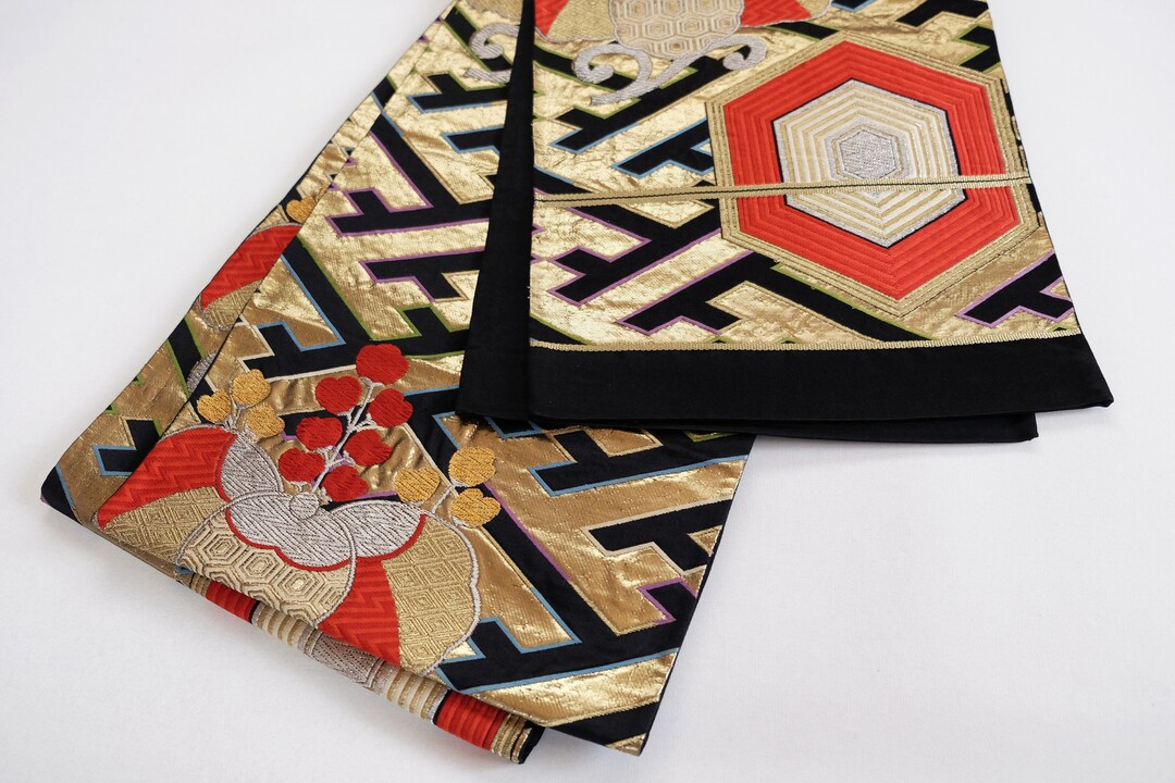 Gold Obi Sash - Japanese Traditional Motif - Fukuro Obi - Kimono Obi ...