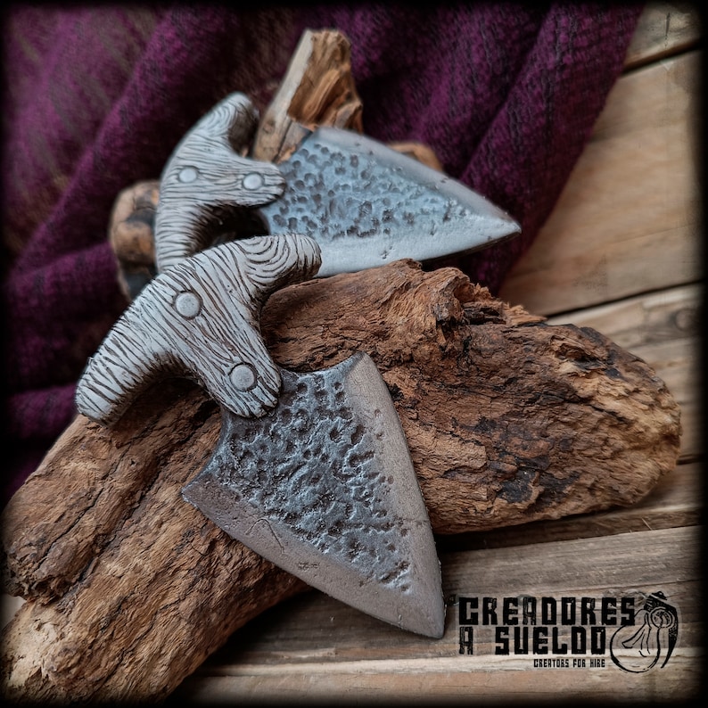 Medieval LARP Dagger, Push Knife, Throwing Dagger, the Pointy Hugger - Etsy