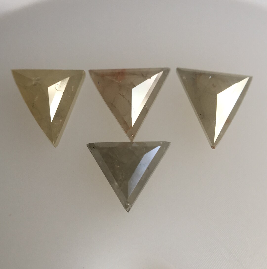 0.60 Ct Fancy Color Triangle Shape Natural Loose Diamond 4 Pcs, 4.18 to ...