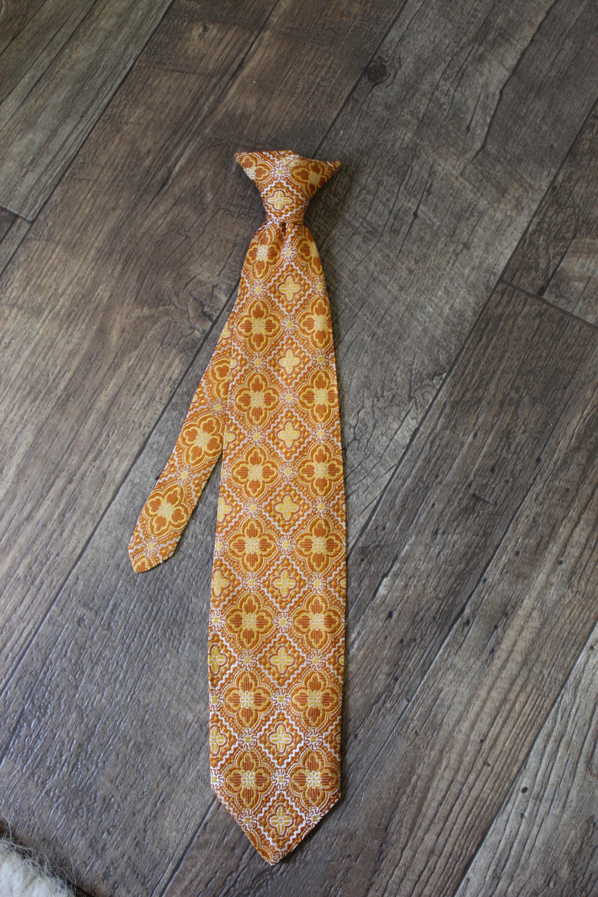 Vintage 60s 70's Mens Unisex Snapper Clip Tie Necktie Gold Medallion ...