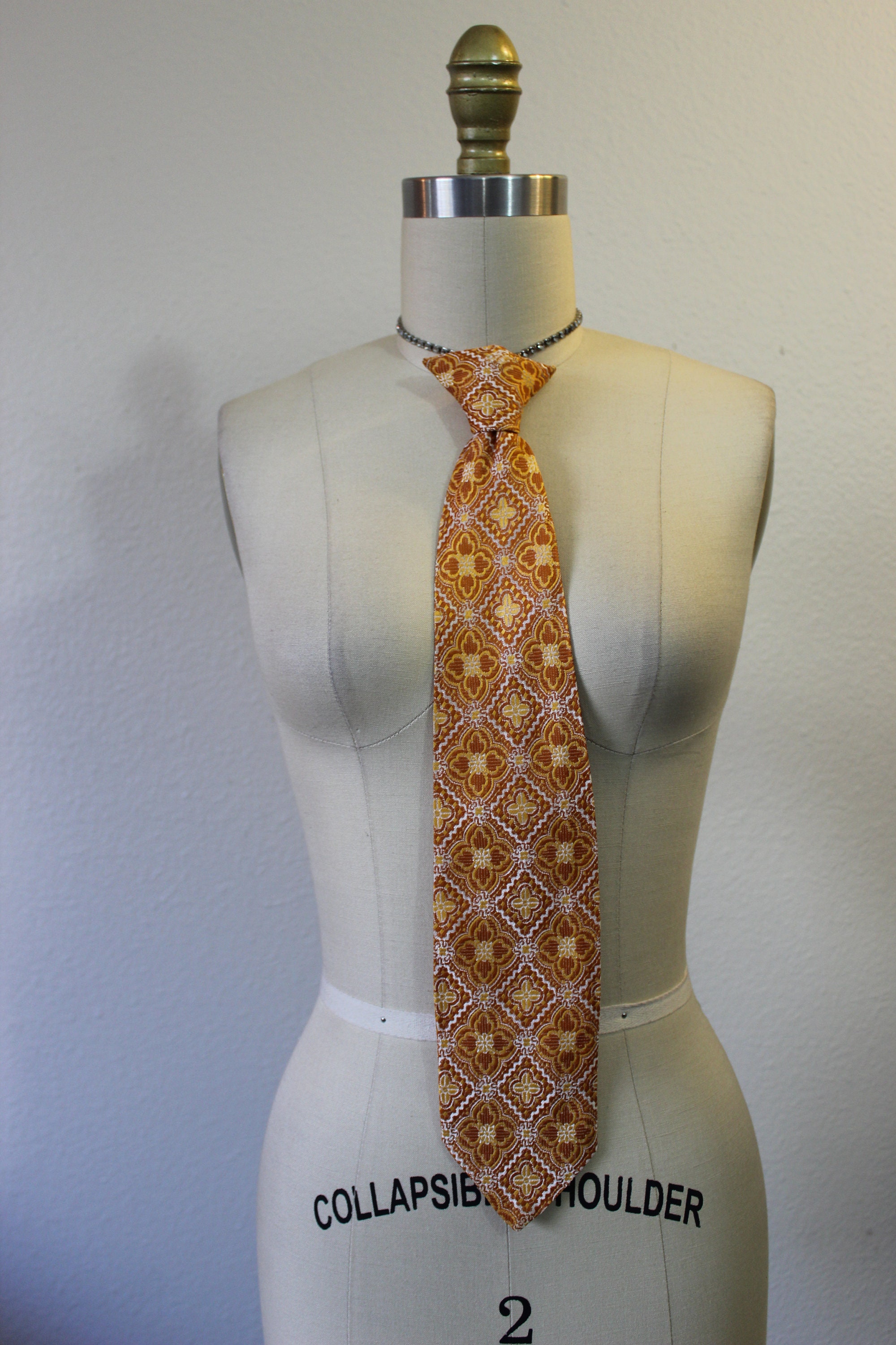 Vintage 60s 70's Mens Unisex Snapper Clip Tie Necktie Gold Medallion ...