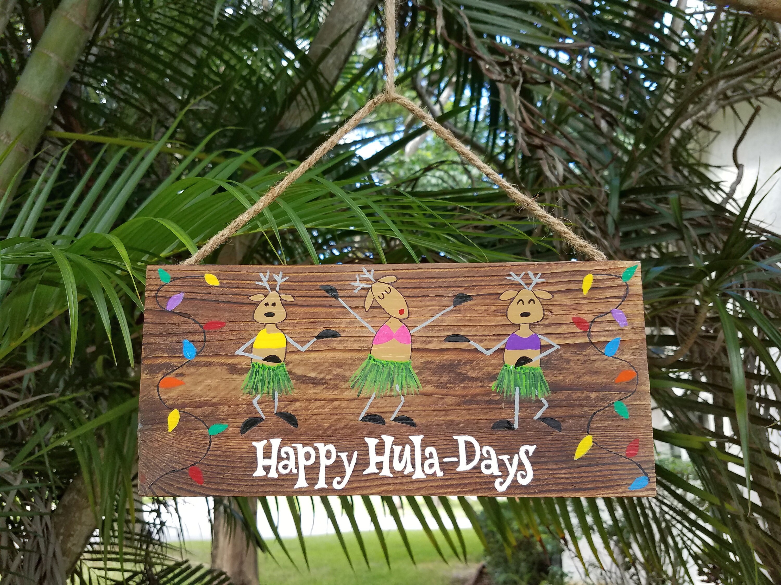 Happy Hula-days Hawaii Tropical Christmas Sign, Hula Dancing Reindeer ...