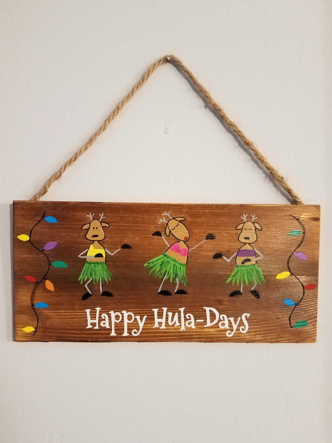 Happy Hula-days Hawaii Tropical Christmas Sign, Hula Dancing Reindeer ...