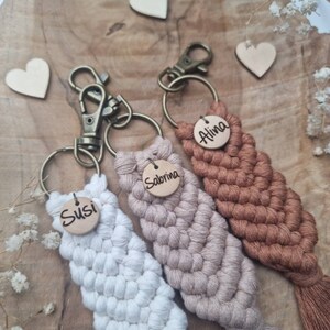 Makramee Schlüsselanhänger personalisiert, Anhänger mit Gravur ...