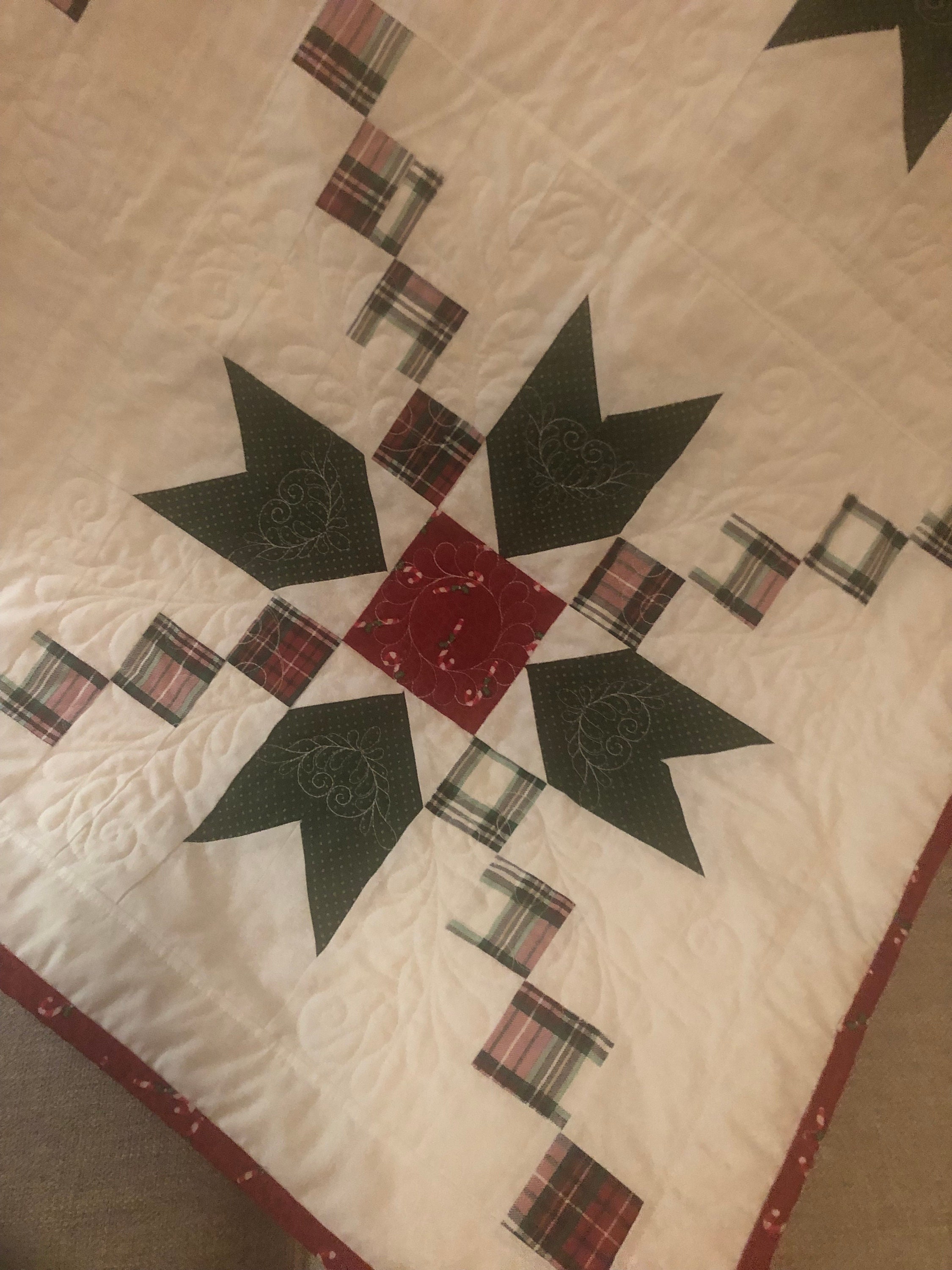 NEW Christmas Irish Chain Quilt - Etsy