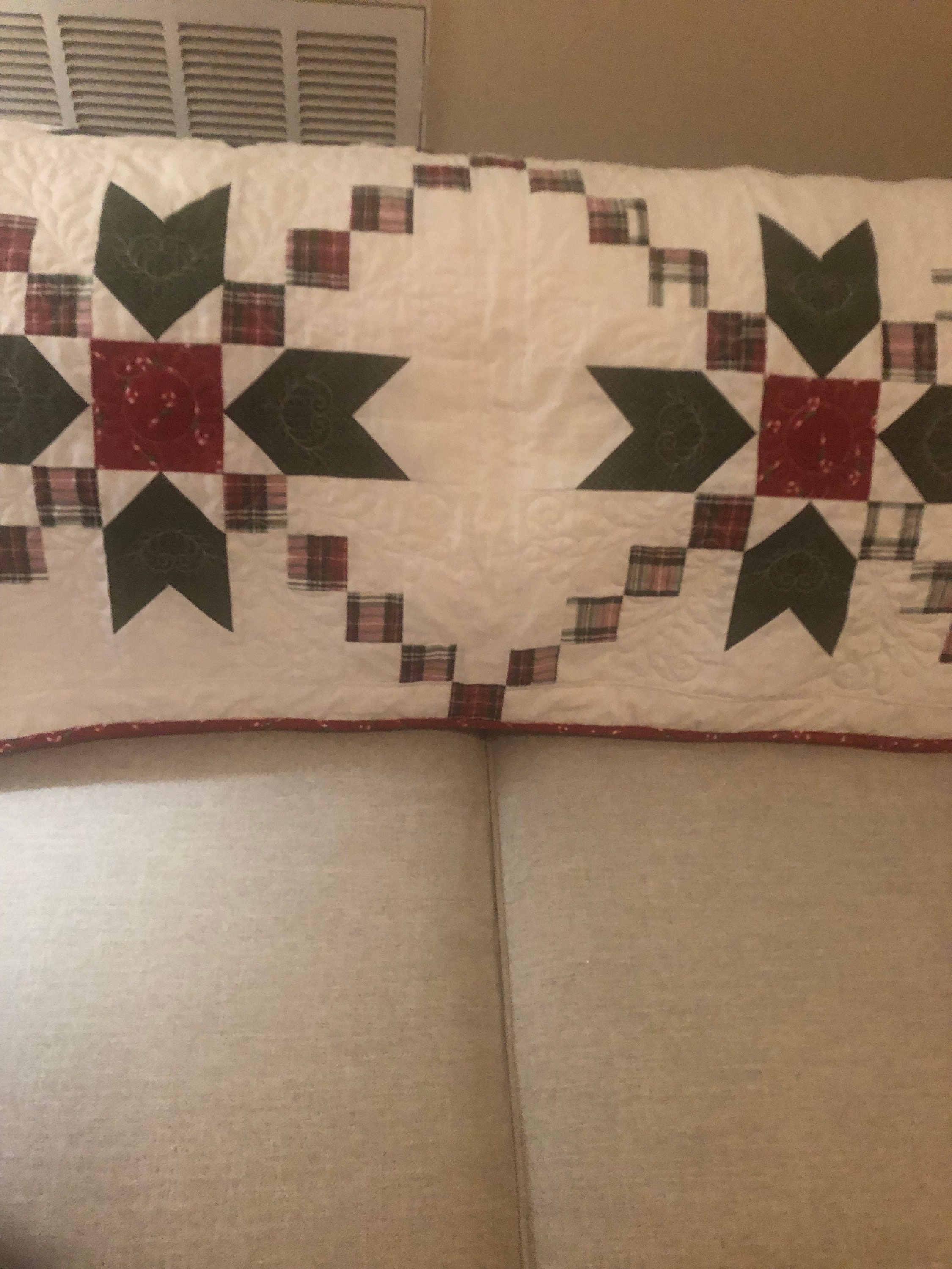 NEW Christmas Irish Chain Quilt - Etsy