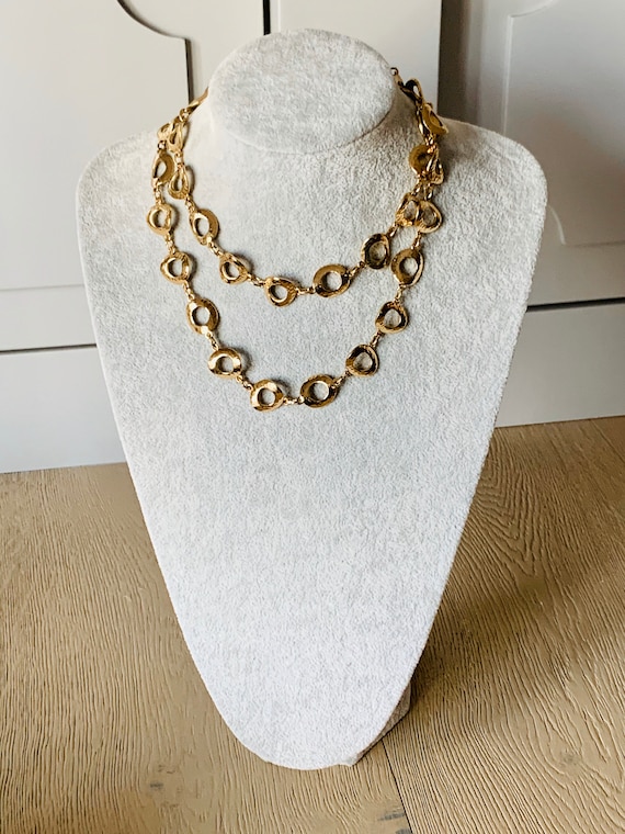 Vintage "C" Gold Tone Long Single Strand Circle Neckl… - Gem