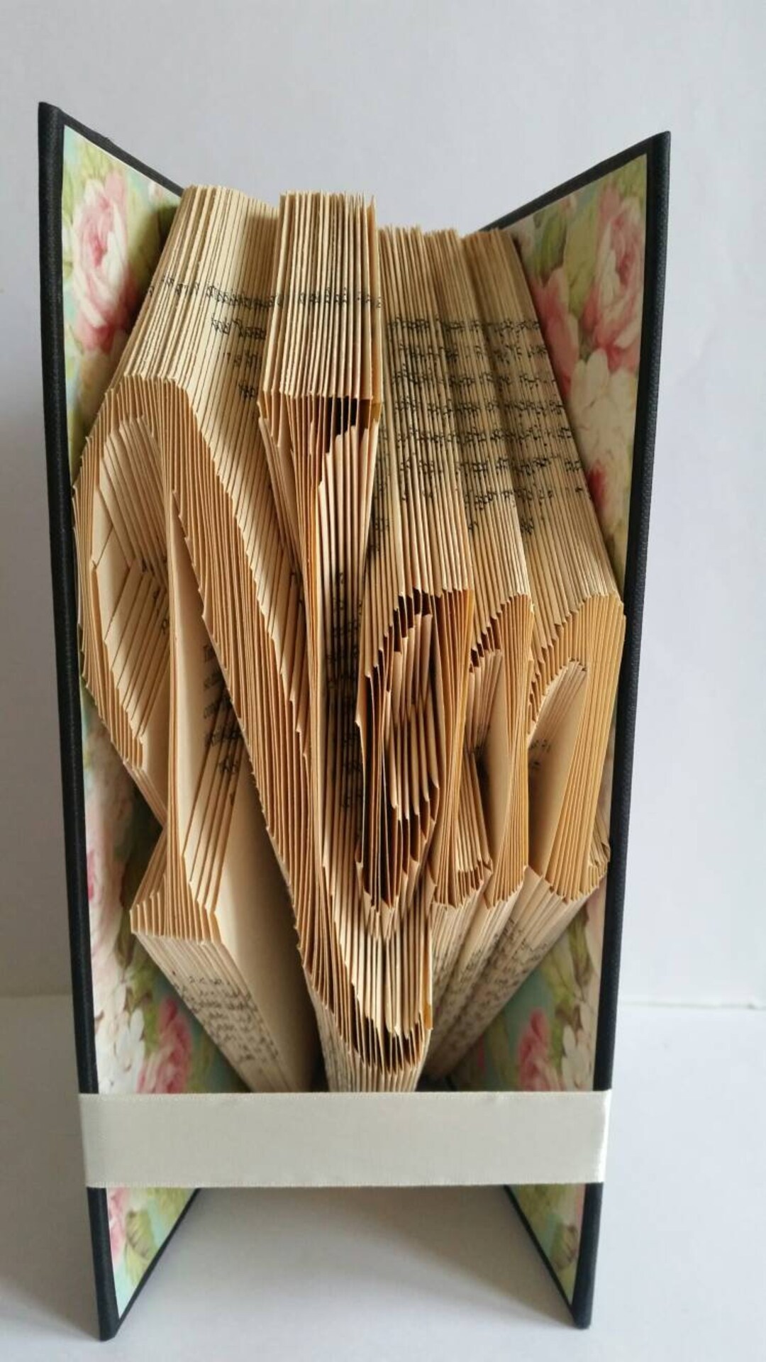 Nan Loves Books Gift, Nan Birthday Gift, Nan Book Fold - Etsy