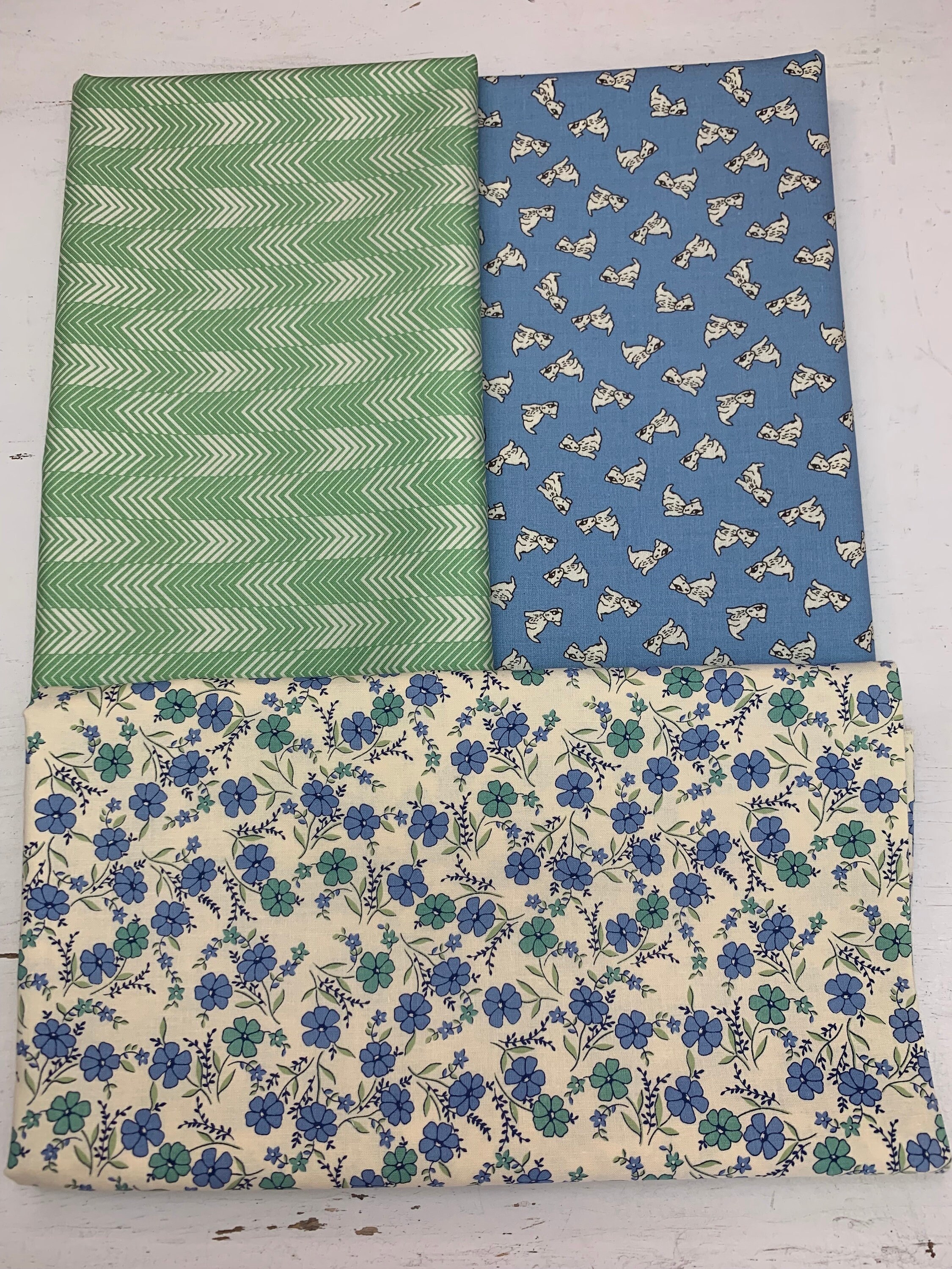 3 Yard Quilt 30s Fabric Includes Judie Rothermel Aunt Grace Maywood ...