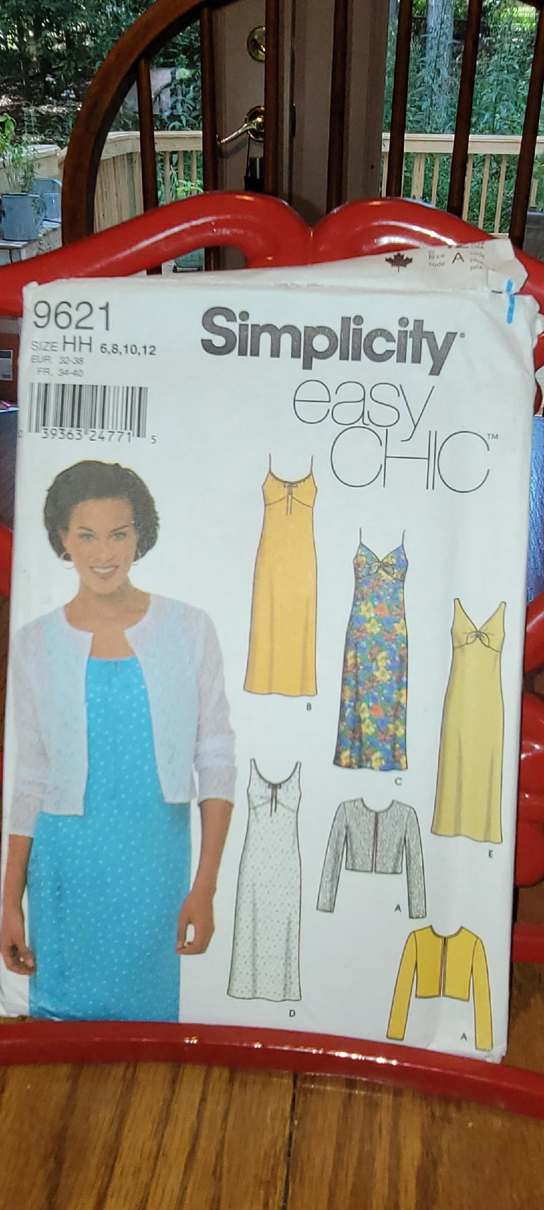 Rare Simplicity UNCUT Easy Chic Misses Sz 6-12 Strappy Dress With ...