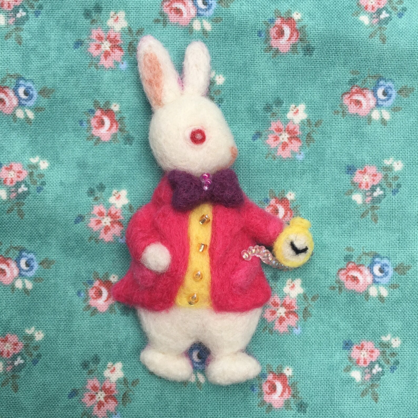 Mr White Rabbit alice in Wonderland Needle-felt Wool Brooch - Etsy
