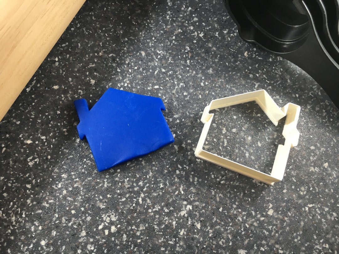 House With Chimney Cutter – Charming Shape for Baking, Crafts, and Home ...