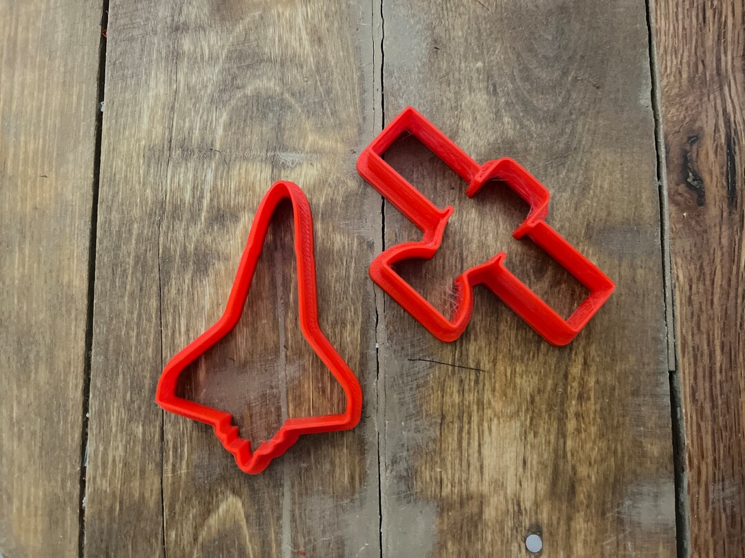 Space Exploration Baking Fun: Satellite and Rocket-shaped Cookie Cutter ...