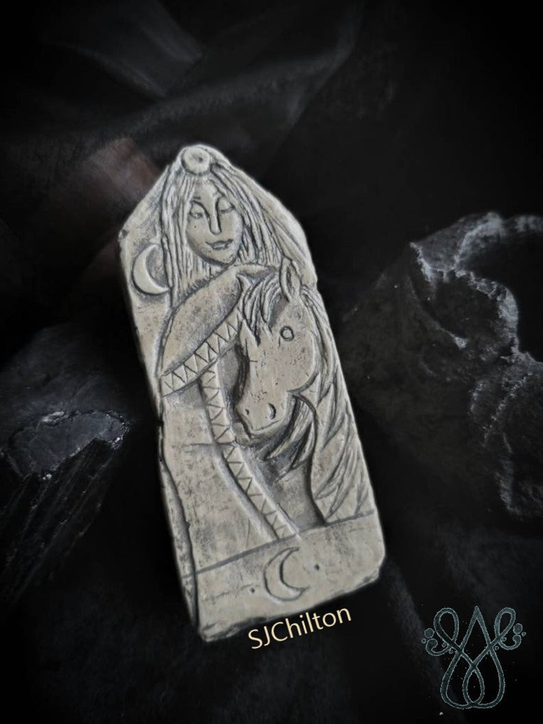 Nott Statue: Handmade Norse/viking Statue Goddess of Night - Etsy