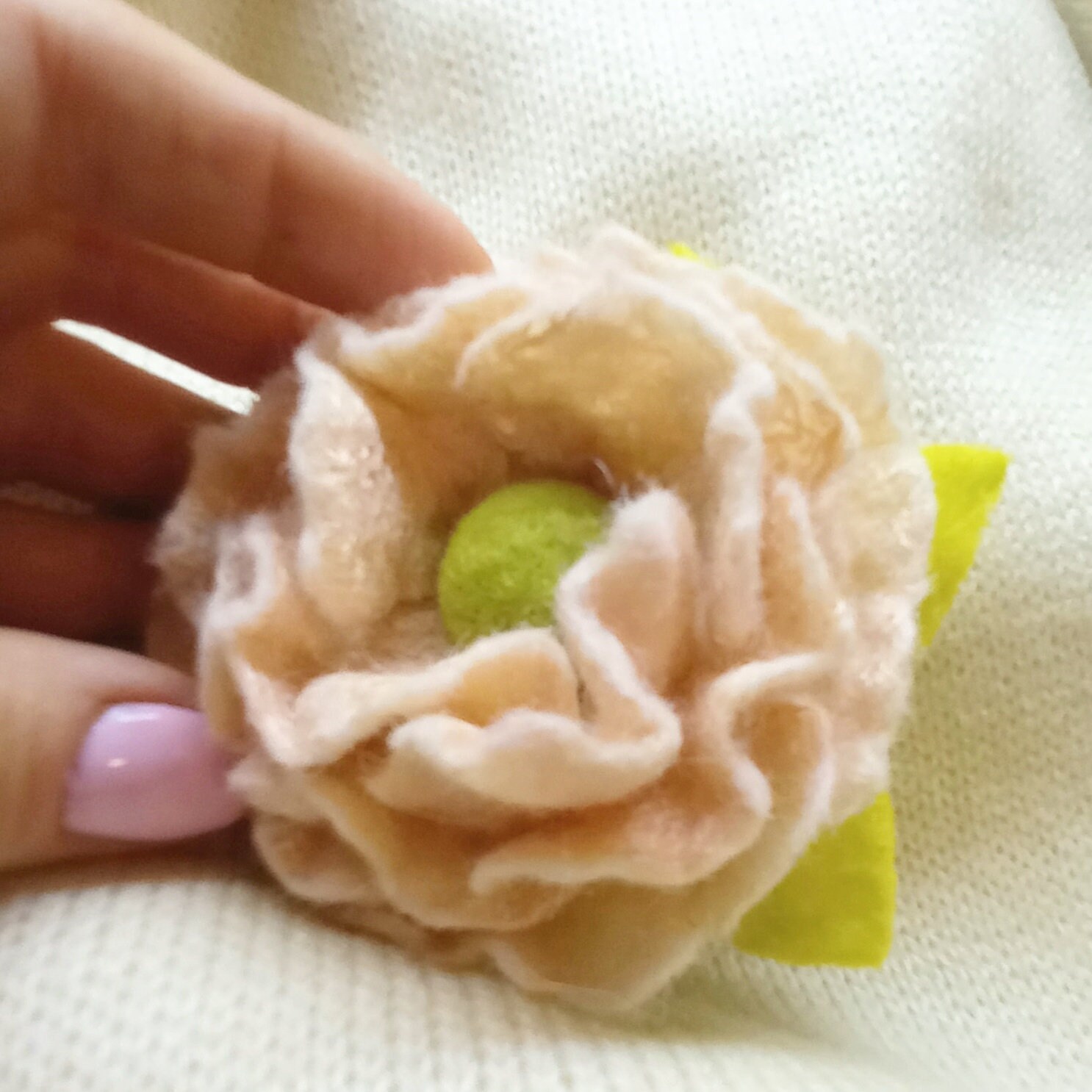 Felted Flower Brooch Set: Custom Wool Brooches, Handmade Jewelry - Etsy