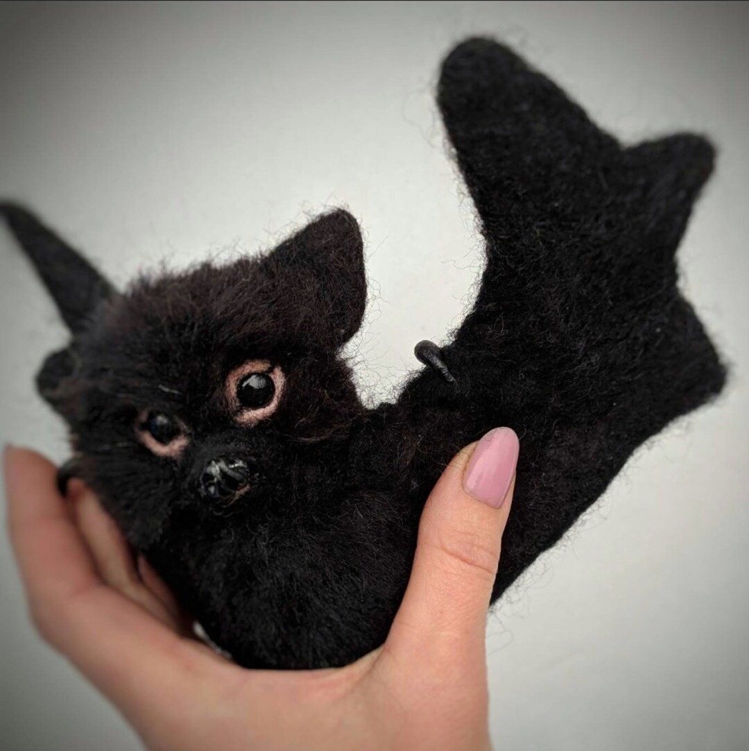 Needle Felted Bat, Needle Felt Animal, Felted Wool Bat, Bat Felted ...