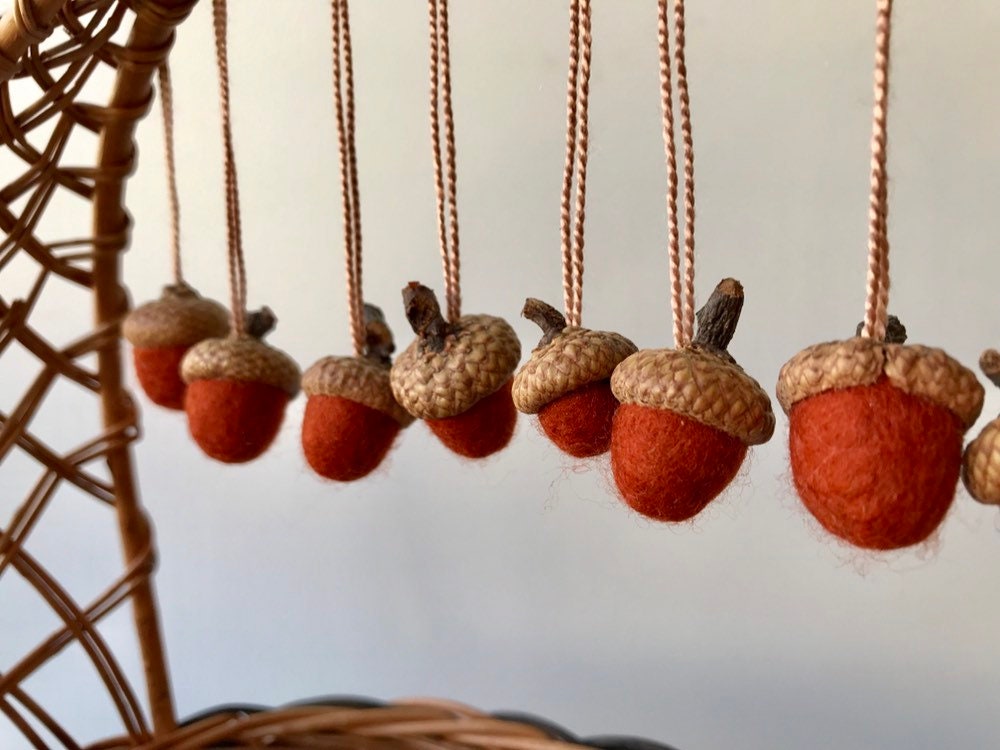 Felted acorn ornaments Fall decors Wool felt acorns Felt | Etsy