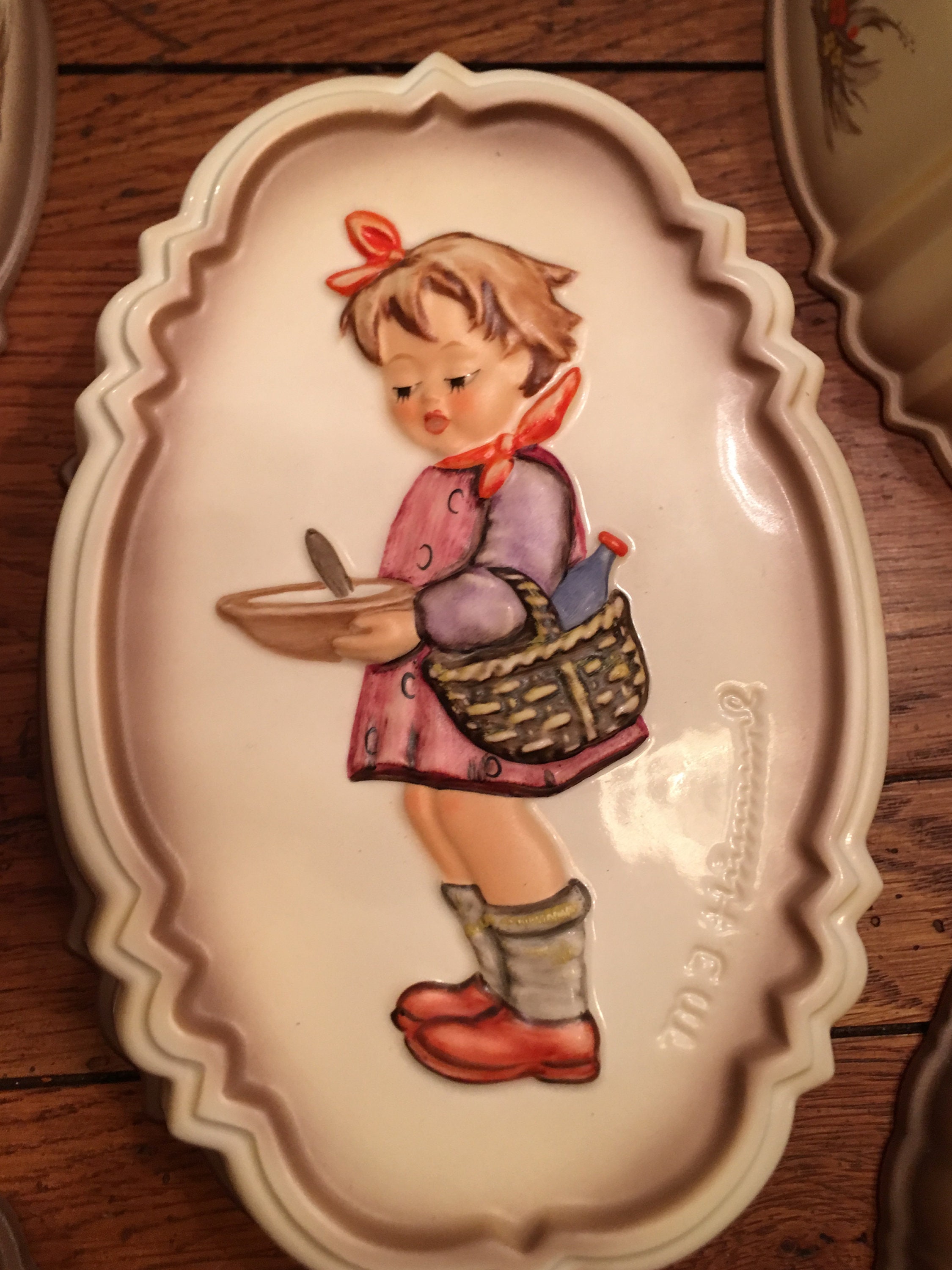MJ Hummel 1989 Goebel Cake Baking Mold Round D-90 Wall Hanging Rare Vtg ...