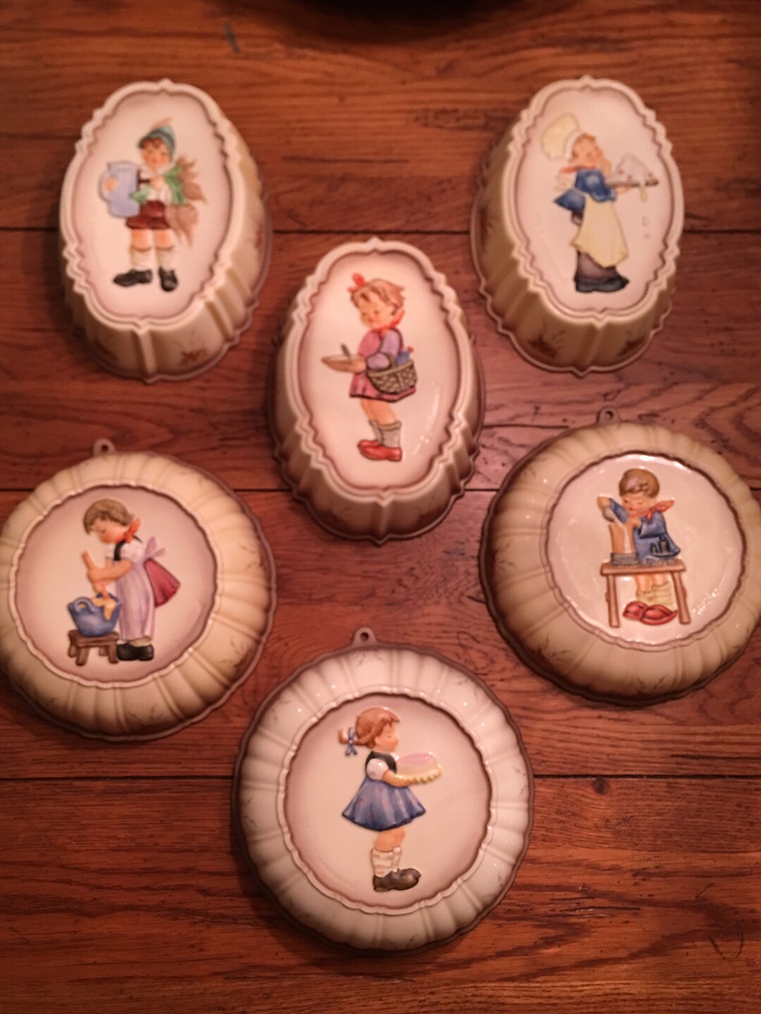 MJ Hummel 1989 Goebel Cake Baking Mold Round D-90 Wall Hanging Rare Vtg ...