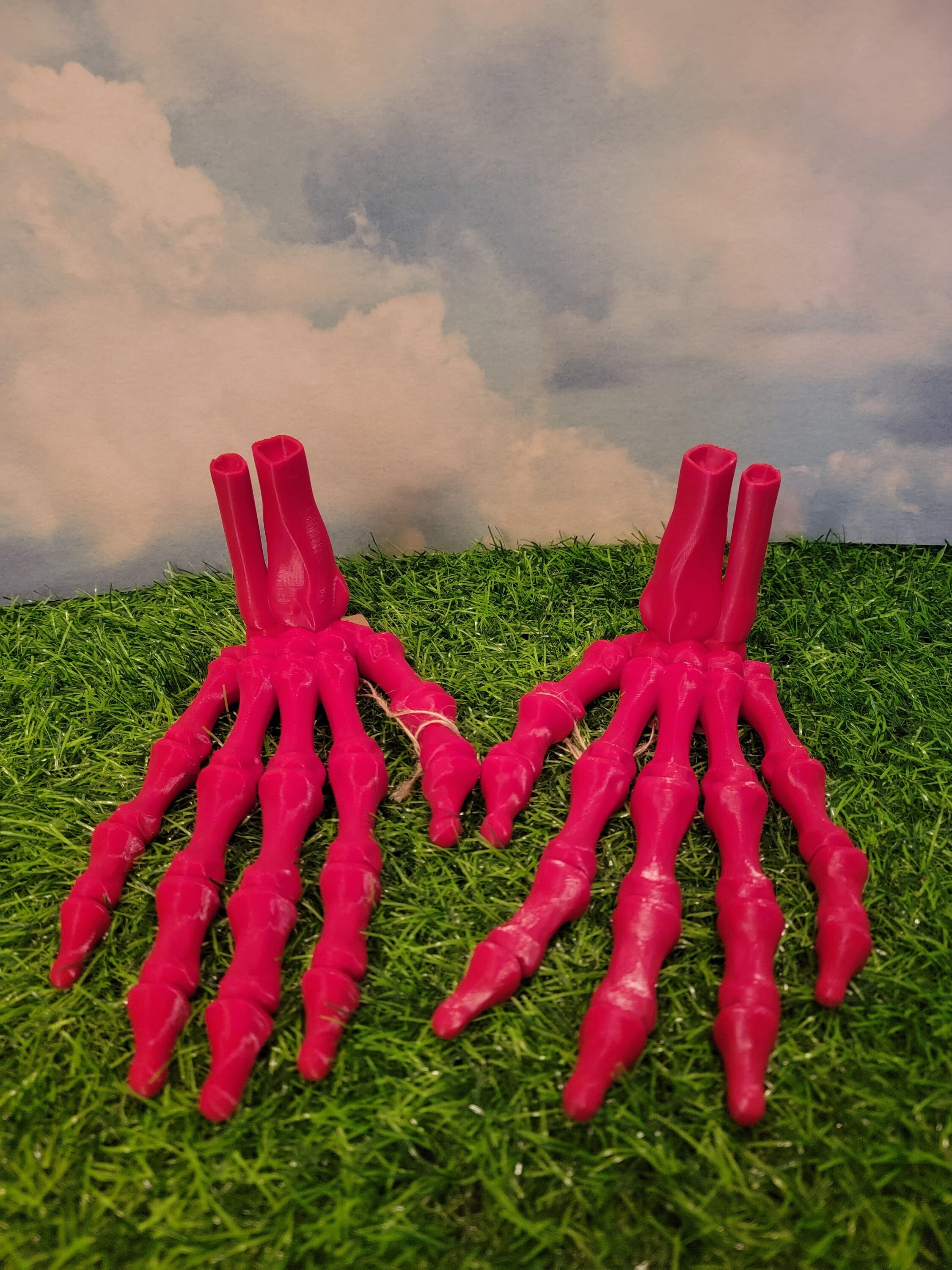 3D Printed Flexi Skeleton Hands: Halloween Decor - Etsy