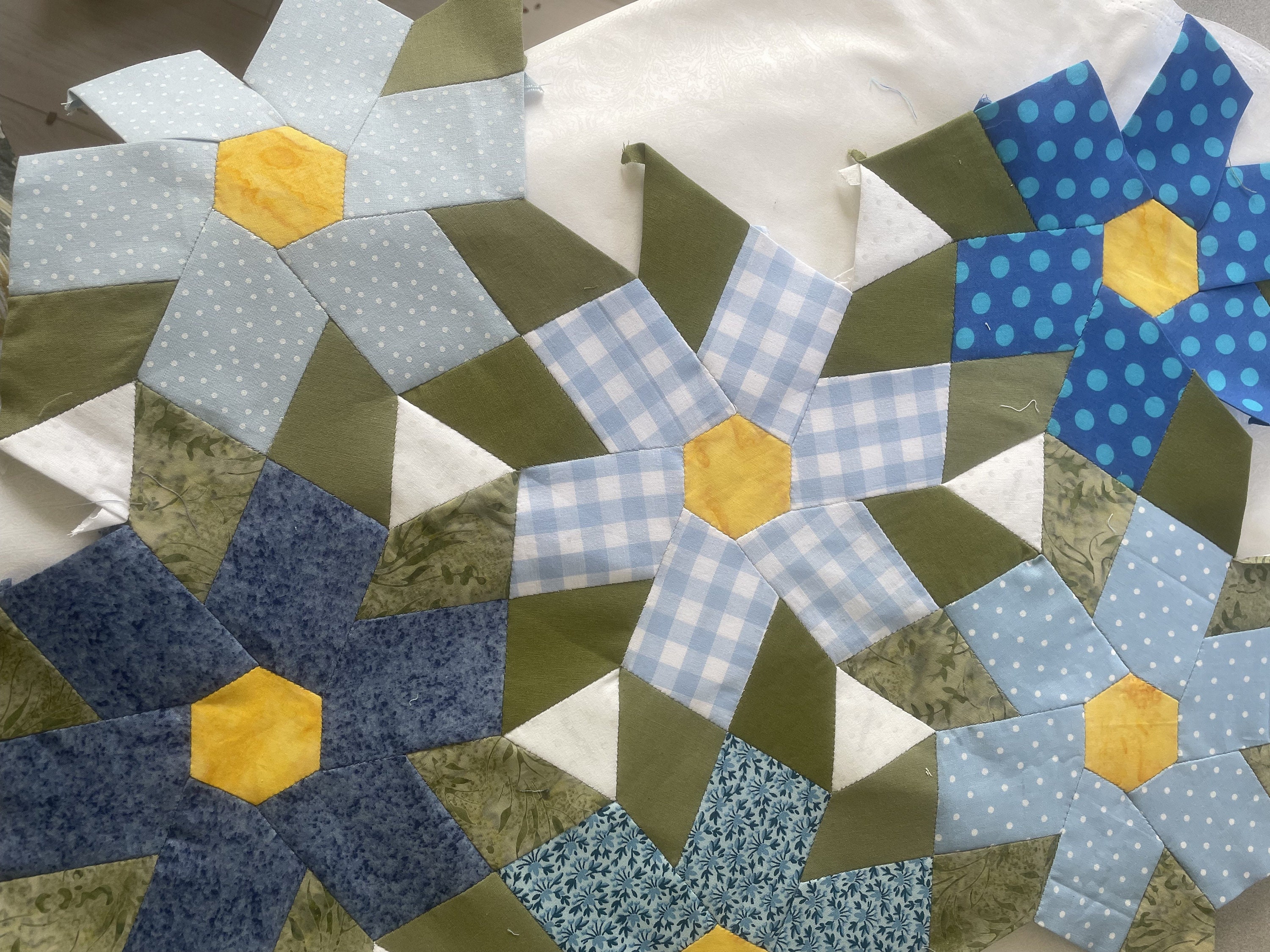 Anemone Flower EPP Pattern an Alternative to Patchwork Hexagons - Etsy