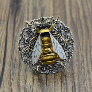 Unique Bee Knobs Dresser Knobs Cabinet Handles Cabinet Knobs Drawer ...