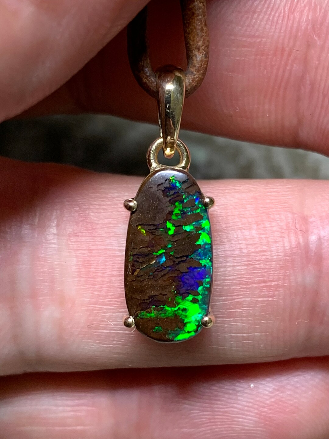 18K Gold Pendant - 750 - Opalton Boulder Opal Australia Ocean Lagoon ...