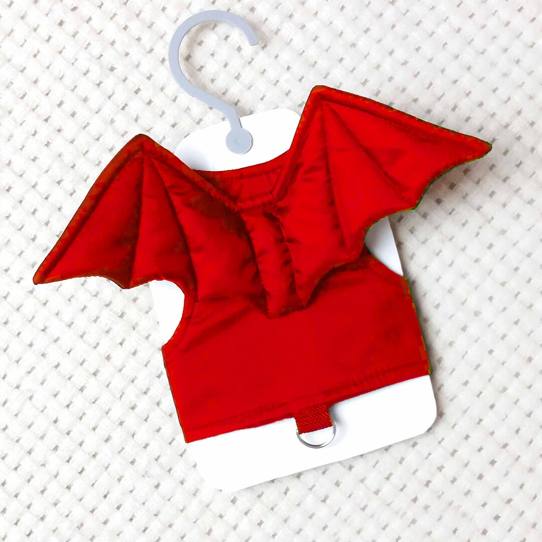 Red Dragon. Cat Walking Jacket. Difficult to Escape. Red Harness With ...