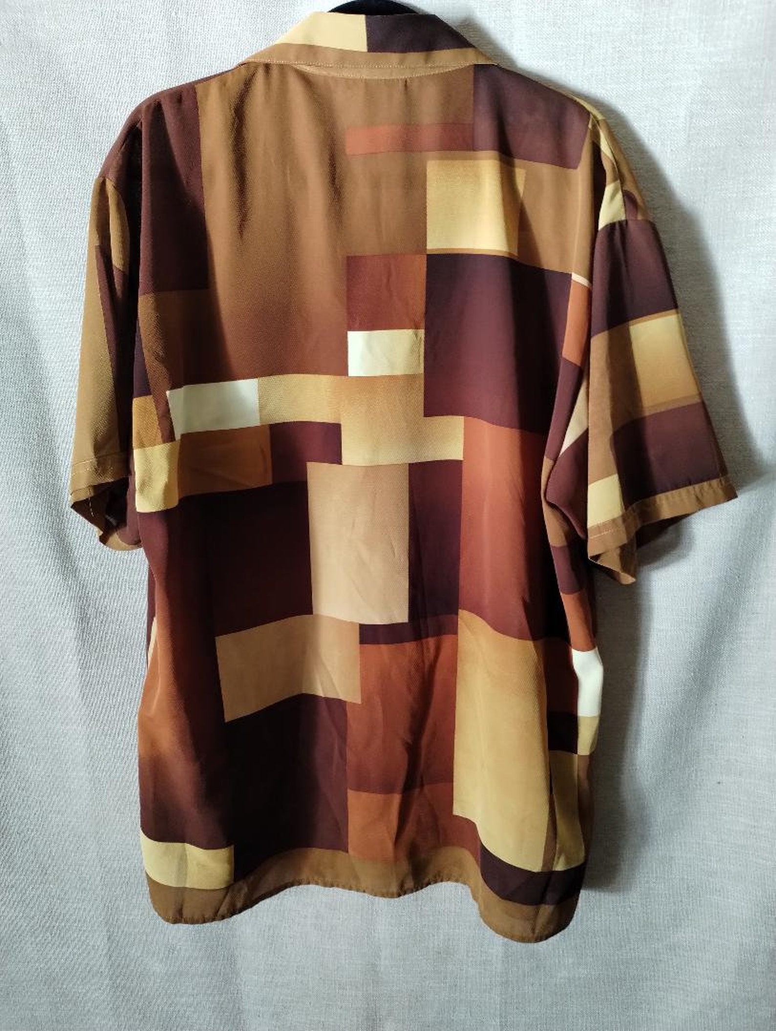 Vintage Prestige Block Print Designed Short Sleeve Button Front Shirt ...