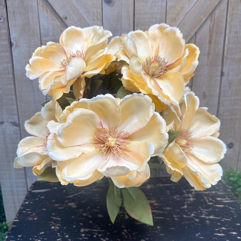 Magnolia Mixed Wreath - Etsy