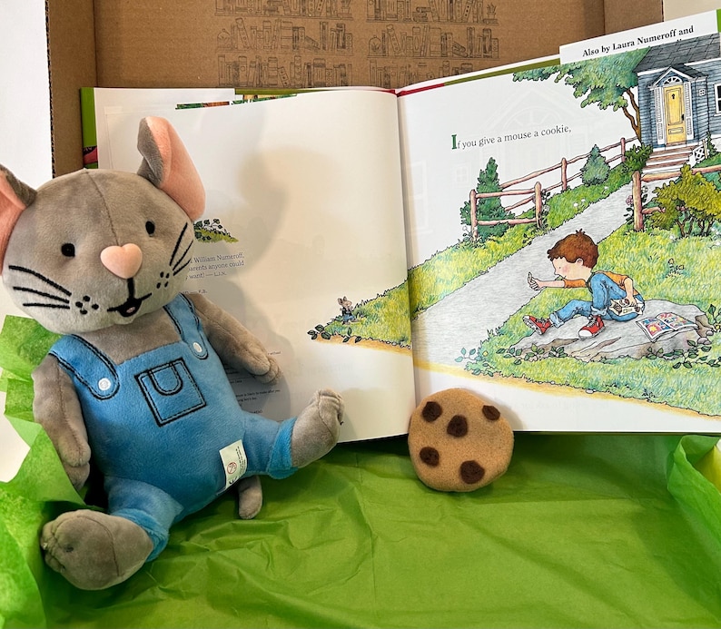 If You Give a Mouse A Cookie Picture Book Box With Manipulatives - Etsy