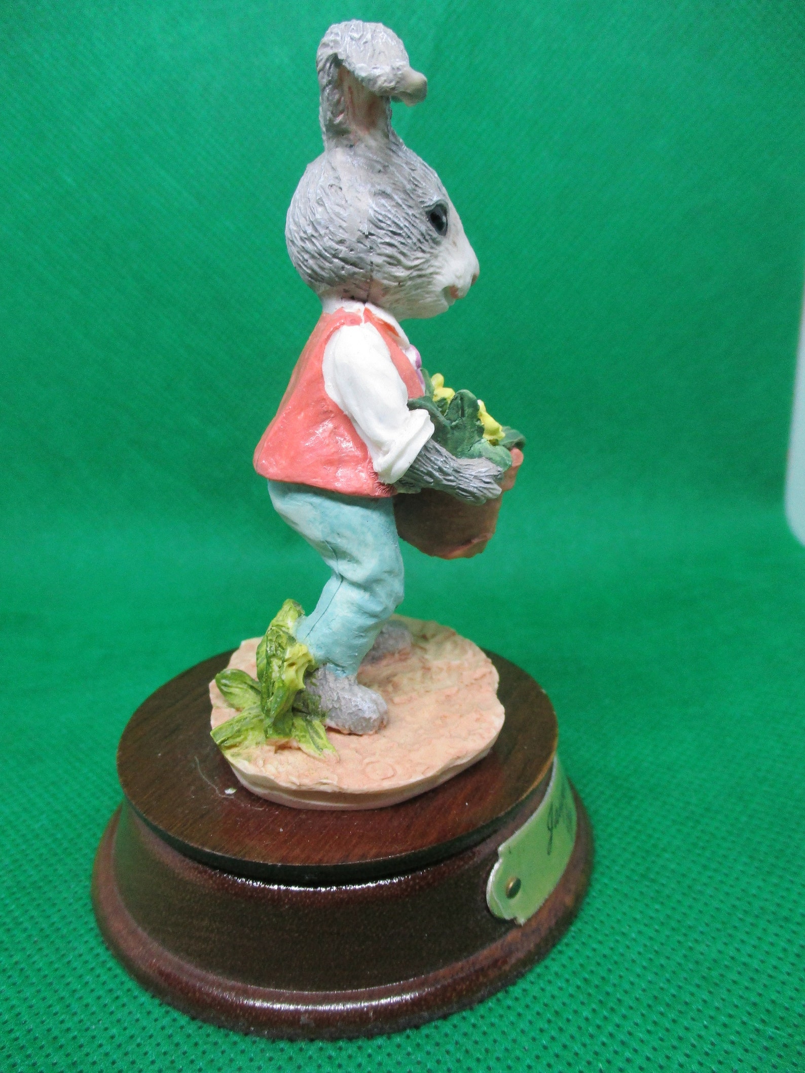 Little Nook Village by Lionardo Jasper Rabbit Figurine 1989 the ...