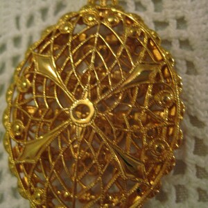 FILIGREE Gold Tone Open Work HEARTS RHINESTONE Puffed Pendant Rope ...