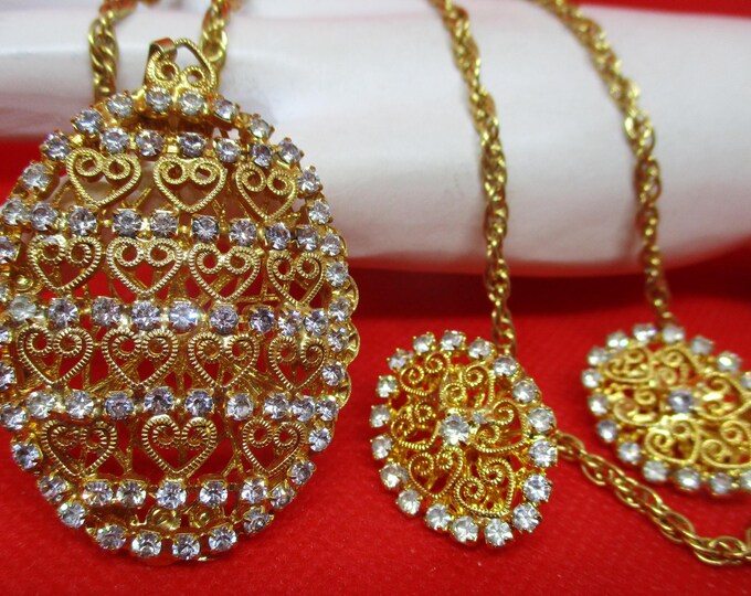 FILIGREE Gold Tone Open Work HEARTS RHINESTONE Puffed Pendant Rope ...
