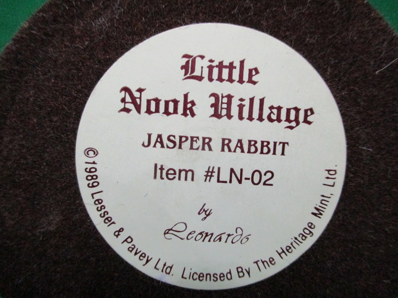 Little Nook Village by Lionardo Jasper Rabbit Figurine 1989 | Etsy