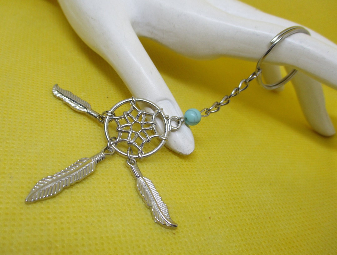 Vintage Dream Catcher Keyring: Silver Tone Feather & Turquoise Bead ...