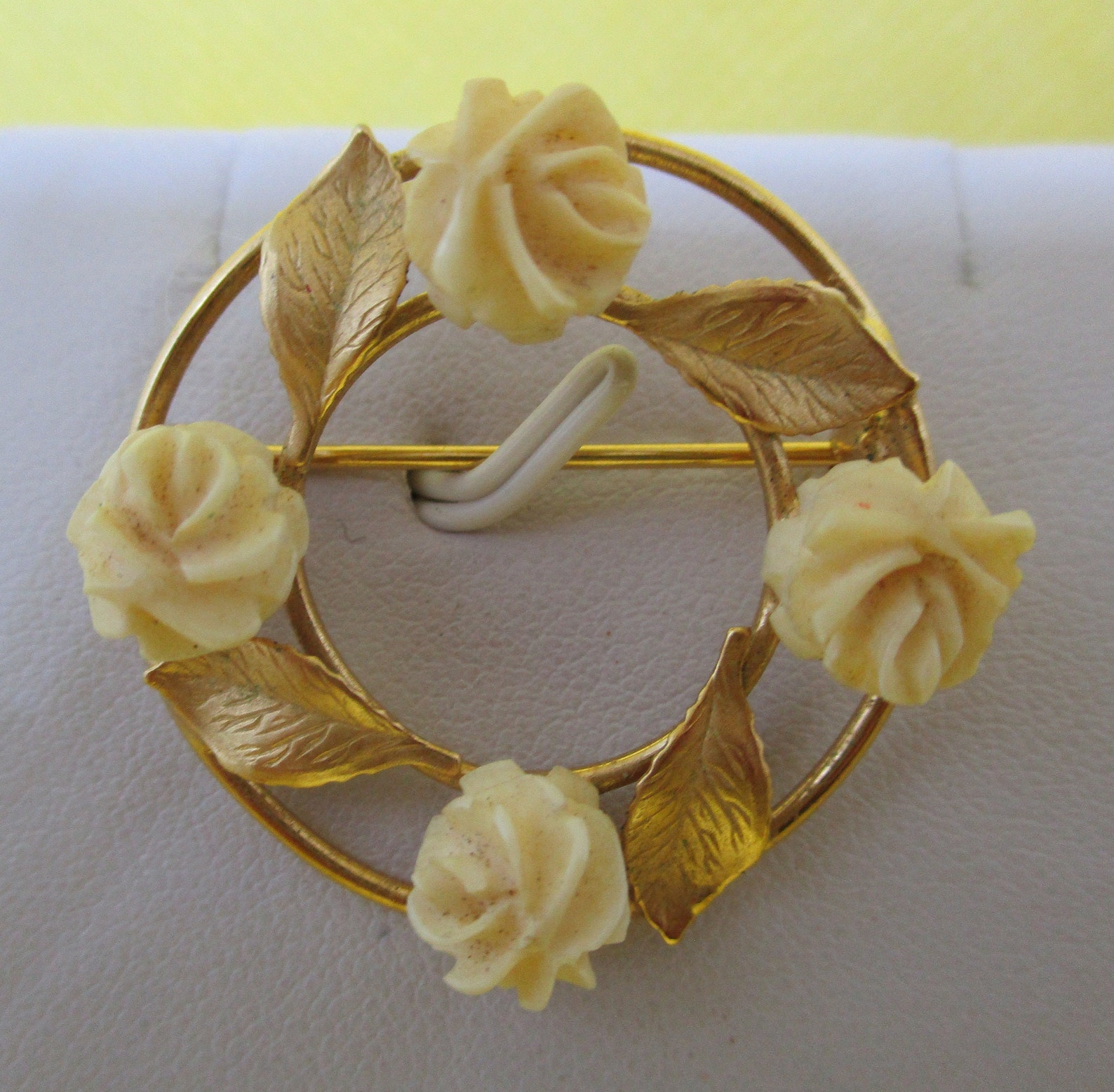 C. R. Co. Charles Reis 12k GF Carved Bone Roses Brooch Vintage - Etsy