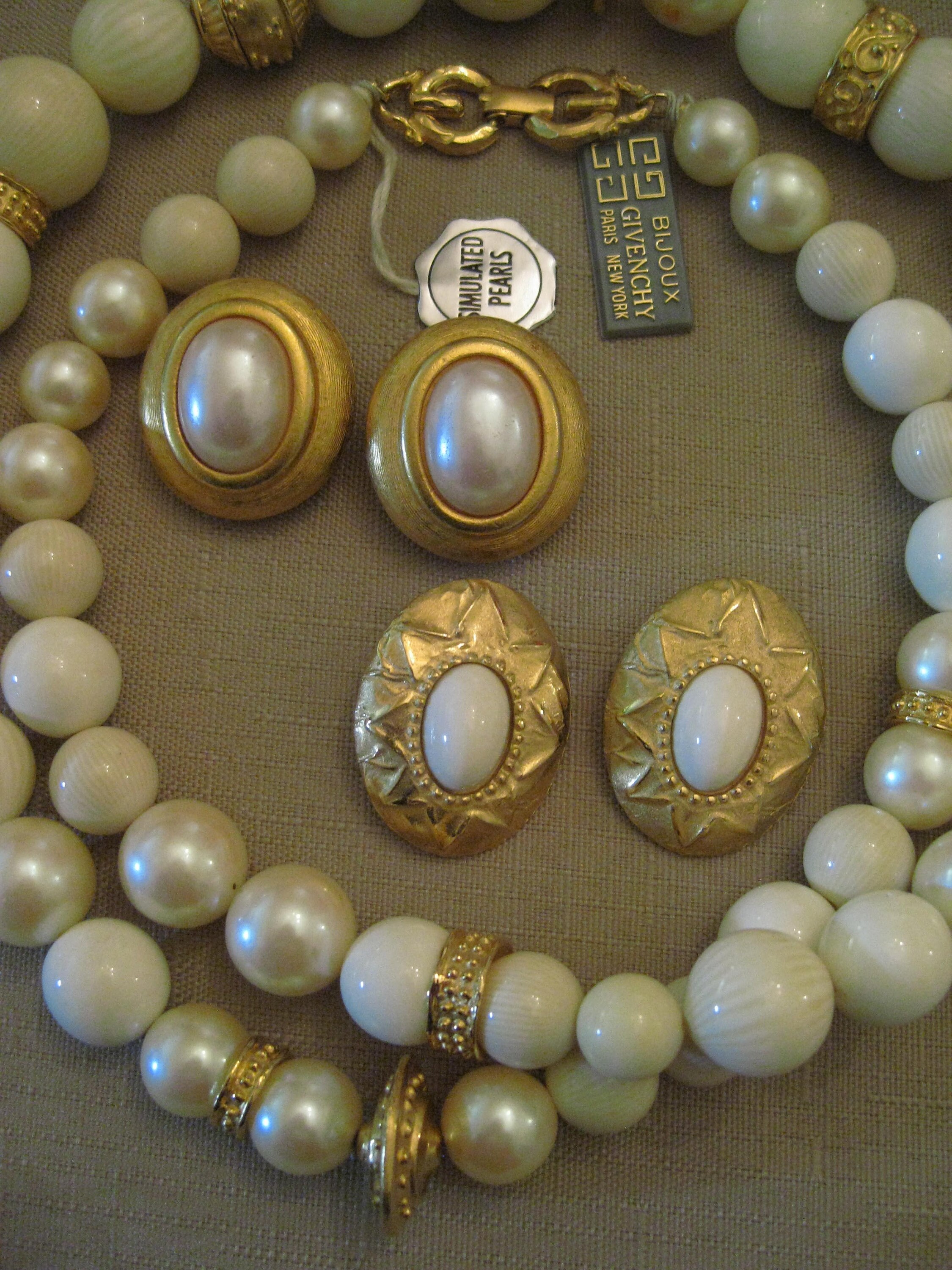 GIVENCHY Bijoux Necklace With Original Tags Simulated Pearl - Etsy