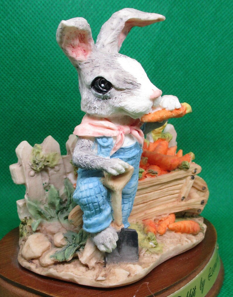 Little Nook Village by Lionardo Jasper Rabbit Figurine 1988 - Etsy