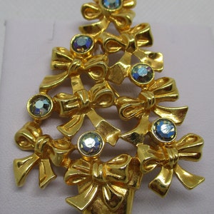 Avon Rhinestone Bow Tree Brooch Avon Holiday Jewelry Avon Christmas ...