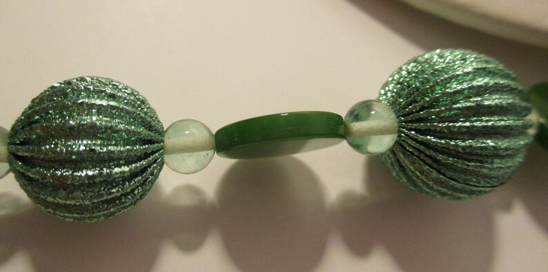 BAKELITE NECKLACE Green Bakelite Flat Disc Beads, Green Sparkle Ribbed ...
