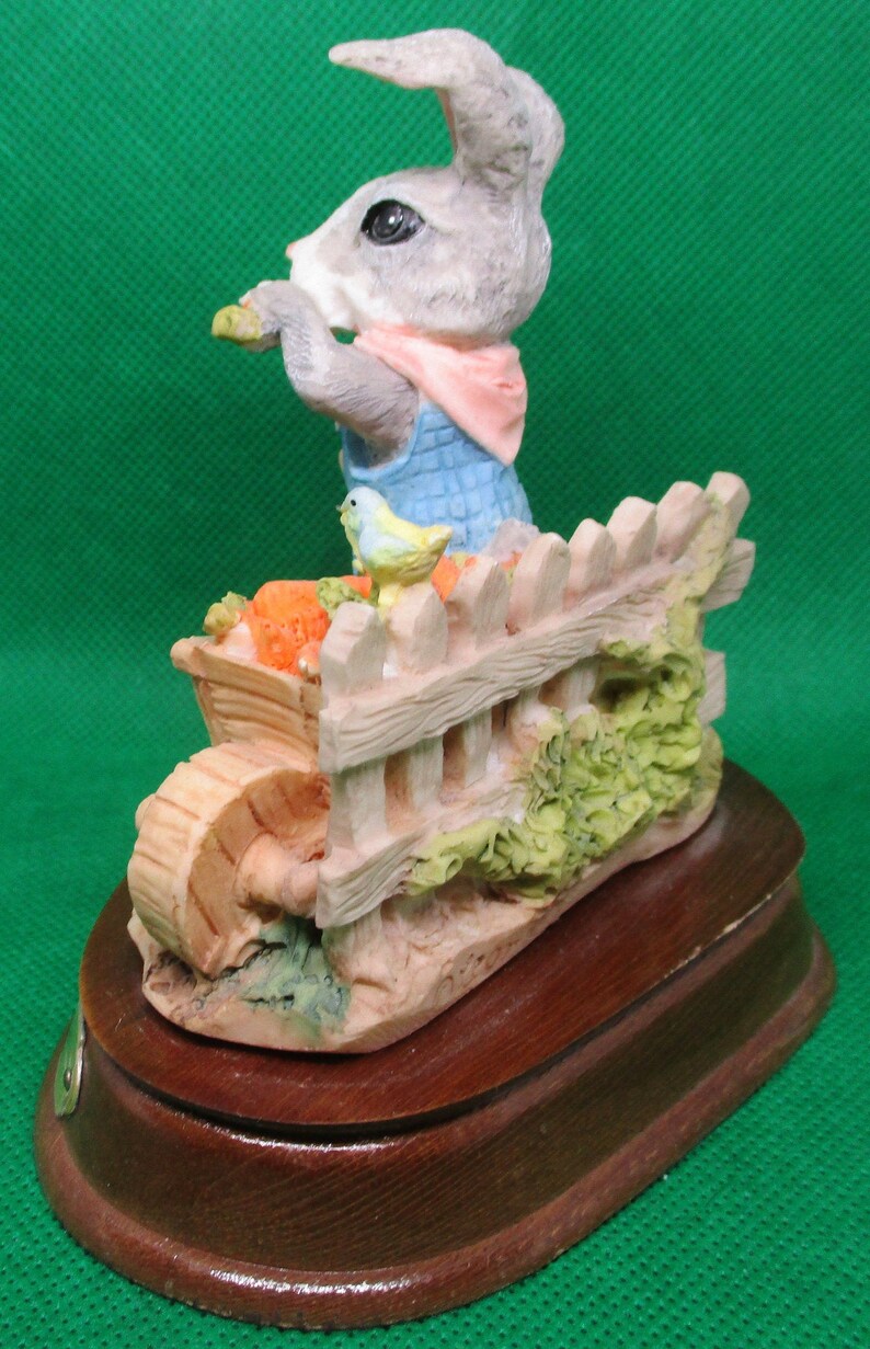 Little Nook Village by Lionardo Jasper Rabbit Figurine 1988 - Etsy