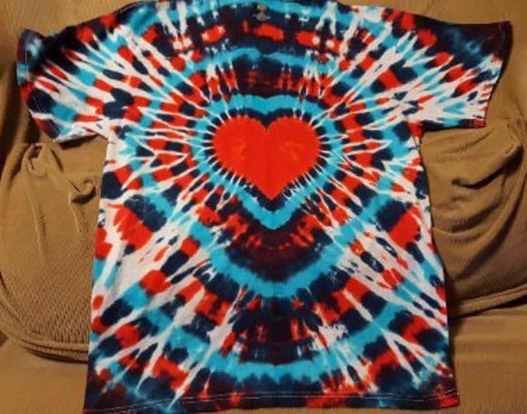 Custom Tie-dye Heart Design T-shirt - Etsy