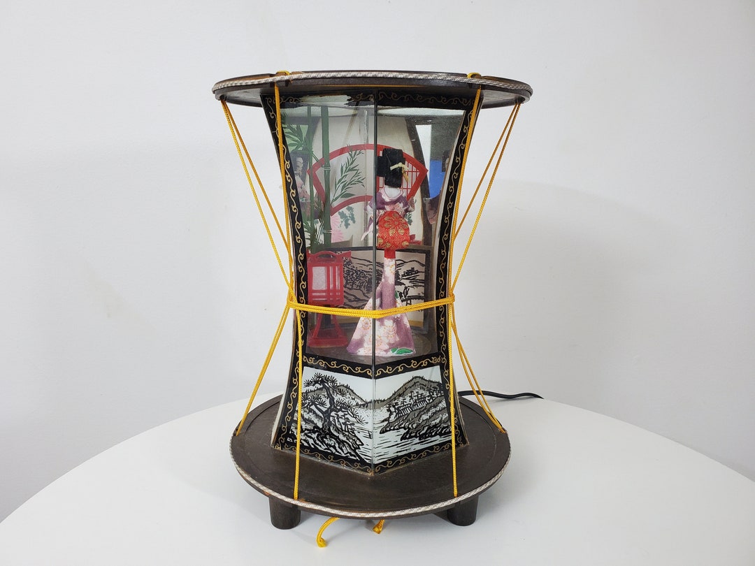 Vintage Japanese Geisha Lamp Asian Themed Night Light Made in Japan - Etsy