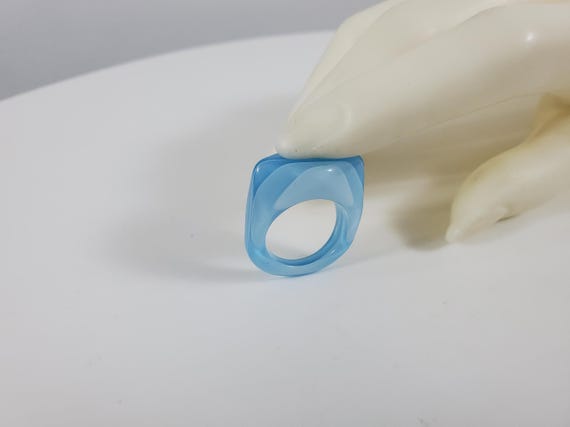 Vintage Laminated Acetate Ring - Blue and White Strip… - Gem